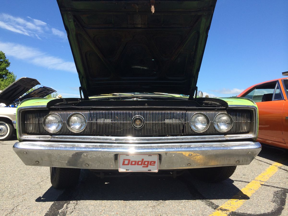 File:1966 Dodge Charger 426 Hemi Nose Grille.jpg - HotrodWiki
